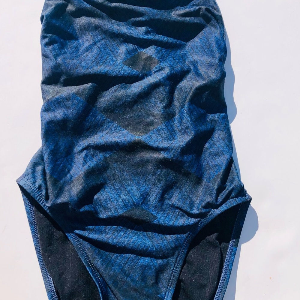 Jolyn Jackson Ii Size 26 Tie Back Swimsuit Gem